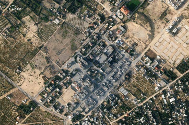 Ảnh vệ tinh chụp Dải Gaza trước và sau khi bị bắn phá