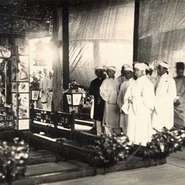 Mơ thấy đám ma điềm báo gì? Nên thử vận may với số nào?