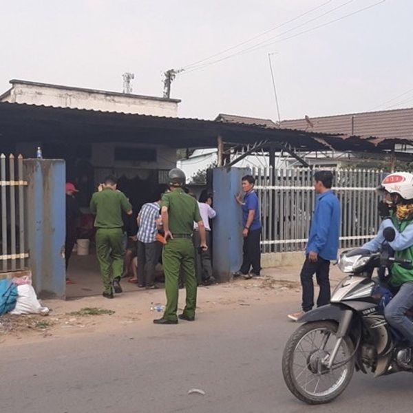 Khống chế gã 'ngáo đá' kích điện hàng rào 'bẫy' công an