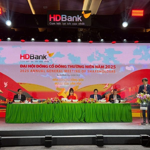 HDBank ra mắt tập đoàn tài chính, đặt mục tiêu lợi nhuận năm 2025 hơn ...